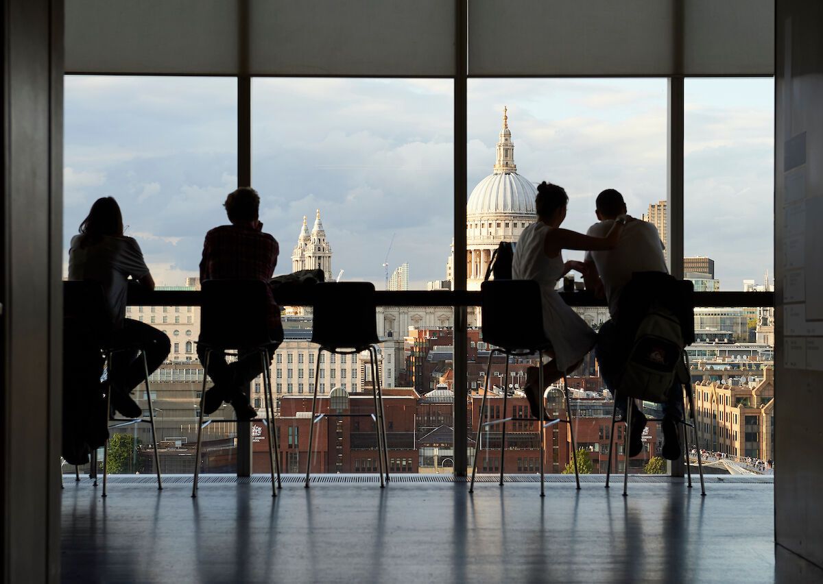 5 London Gallery Bars Mixing Culture and Drinks