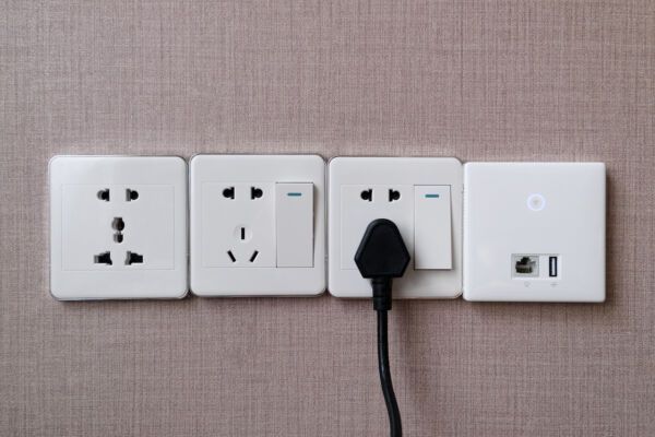 Global Guide to Electrical Outlets and Voltage
