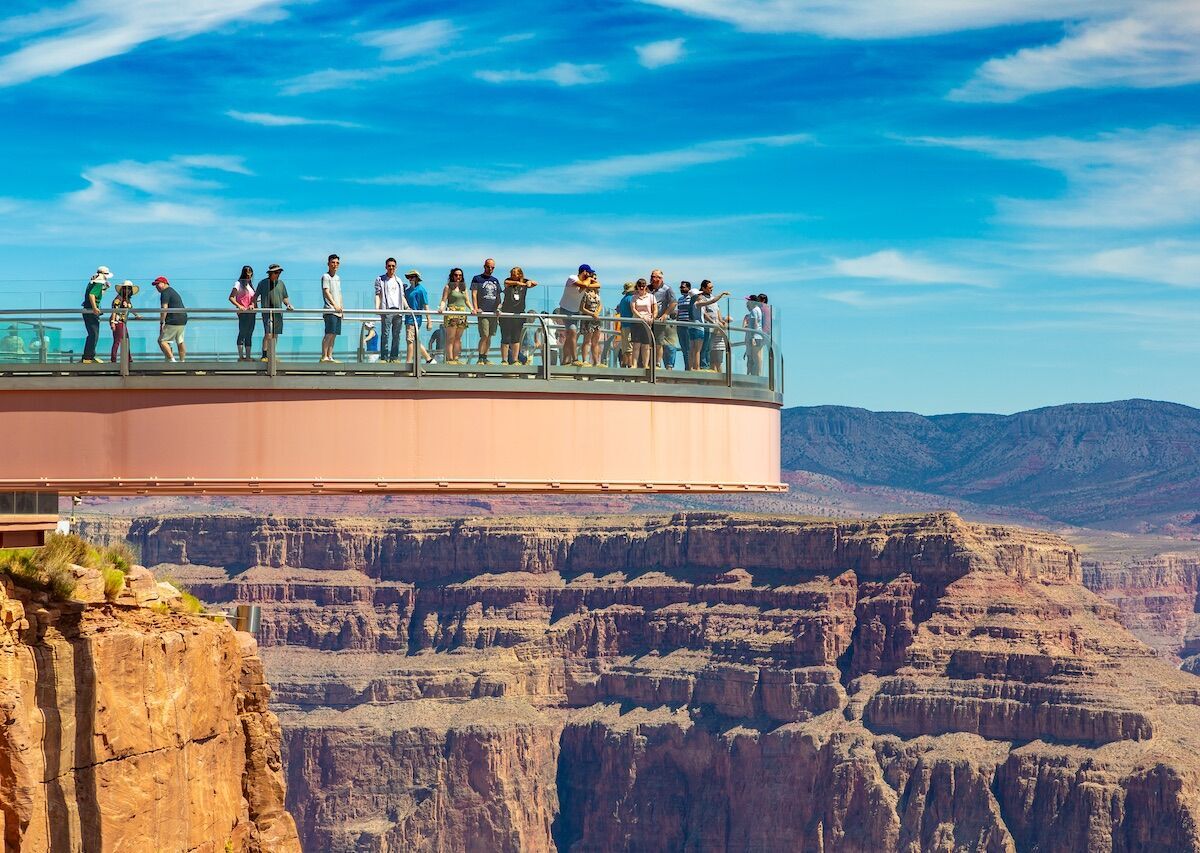 18 Amazing Glass Floor Experiences