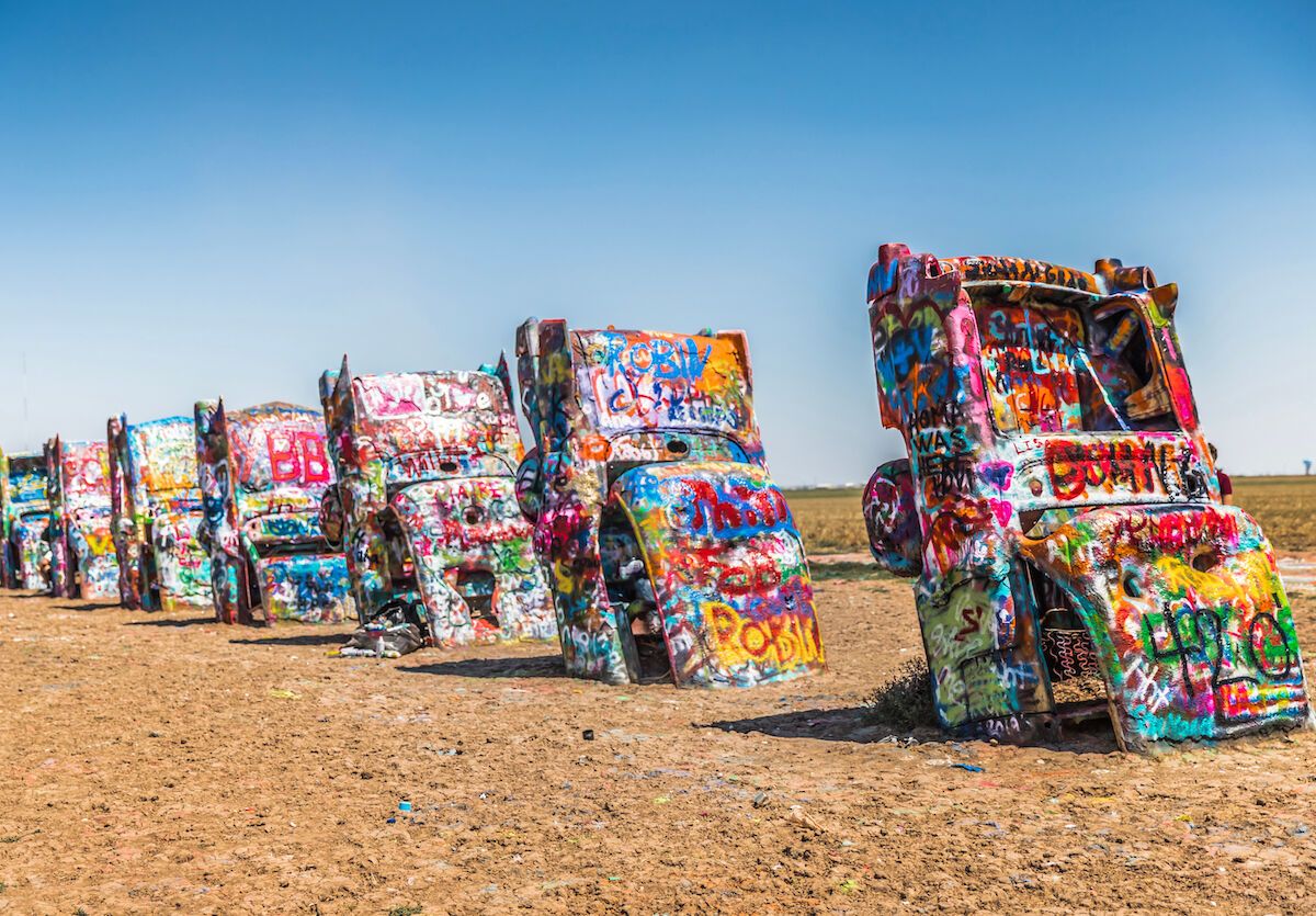 40 Bizarre Roadside Attractions Around the US