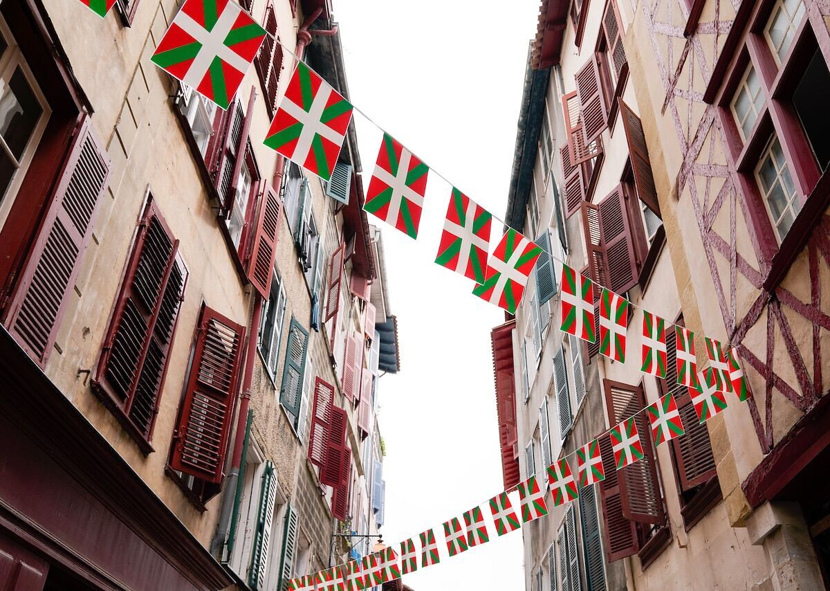 Basques Bide Their Time