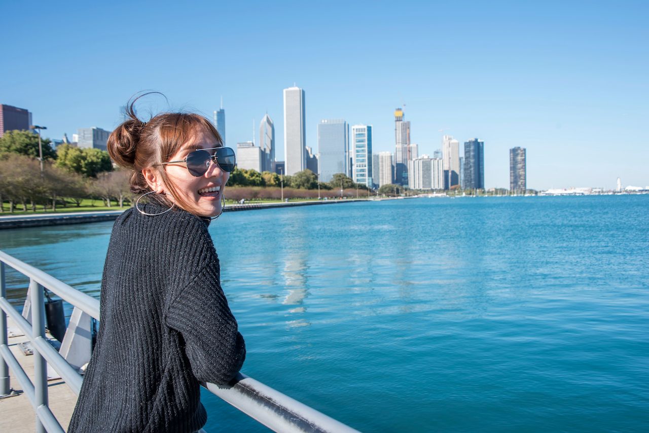 A Quick Travel Guide to the Neighborhoods of Chicago