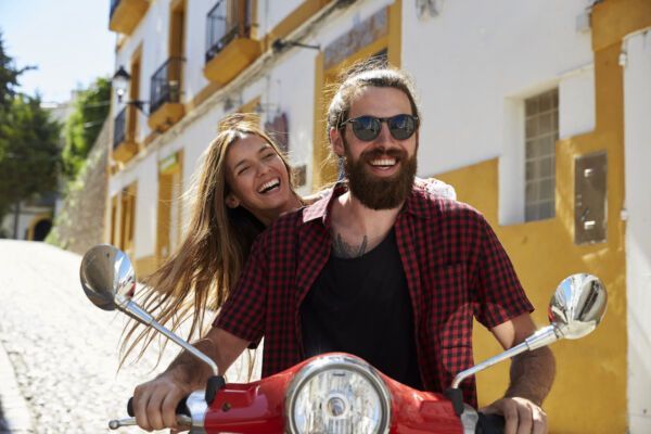 12 Differences Between a Normal Friend and a Spanish Friend