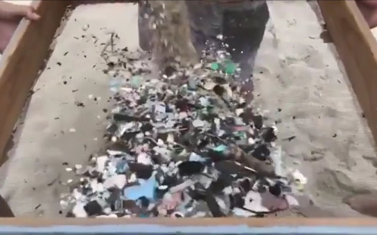Plastic Pollution on Hawaii Beach and What Do to to Change It