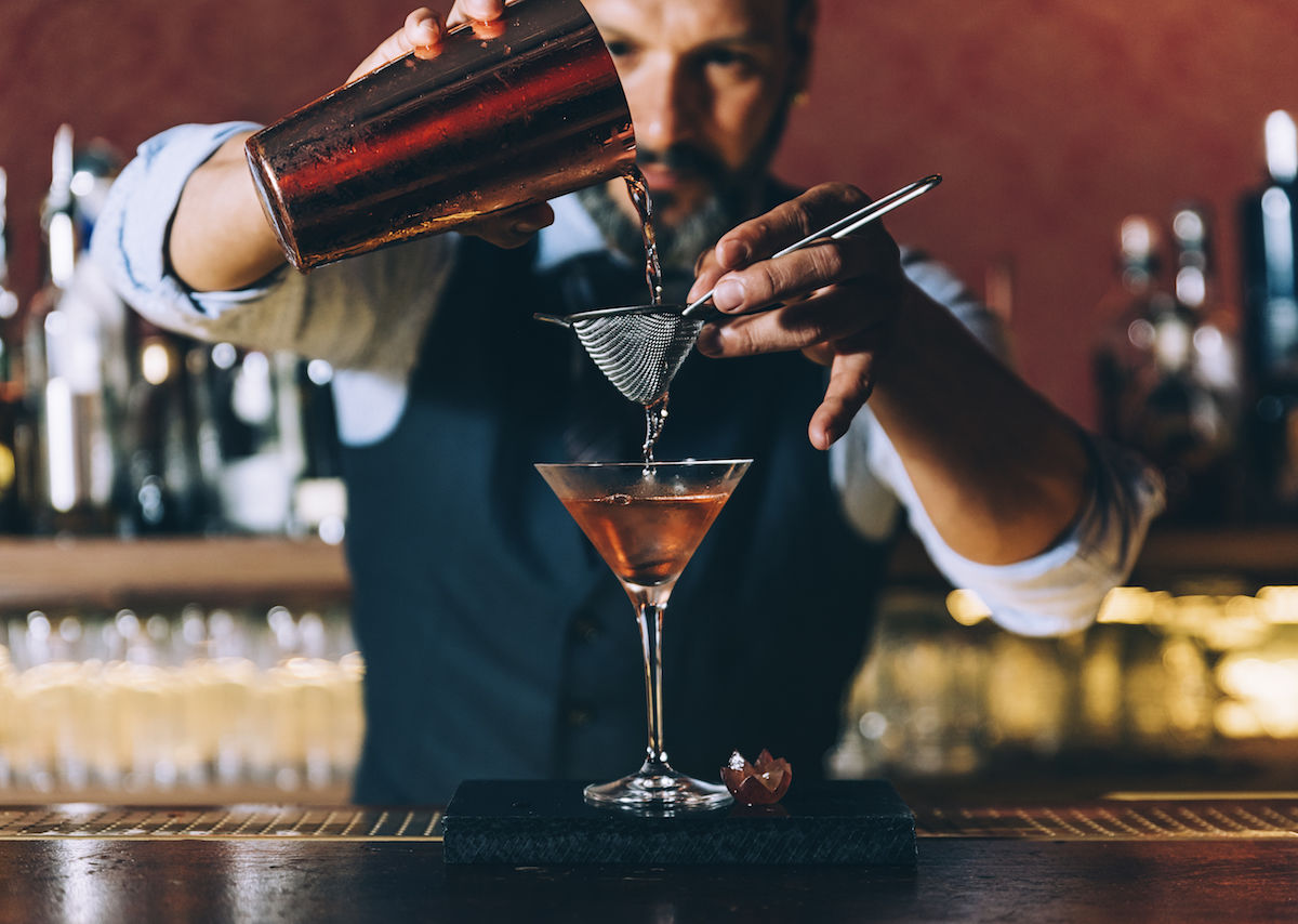 7 Superpowers Every Good Bartender Has