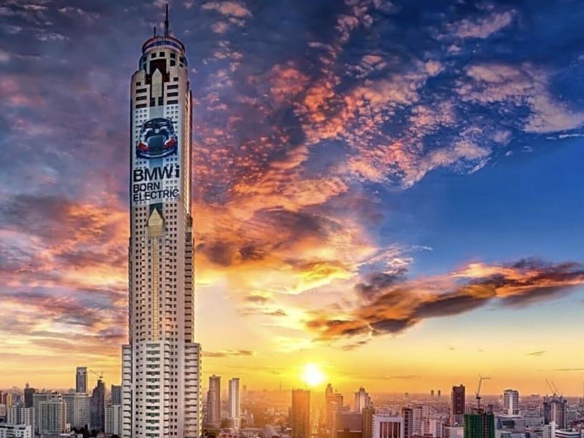 The Tallest Hotels Around the World With Jaw-Dropping City Views