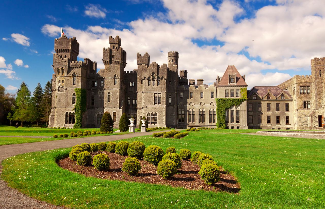 11 Insanely Beautiful Castles You Can Actually Stay the Night In