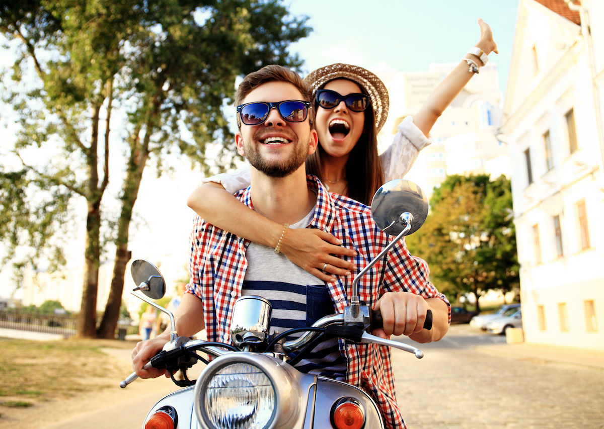 How to Maintain a Healthy Relationship While Traveling With a Partner