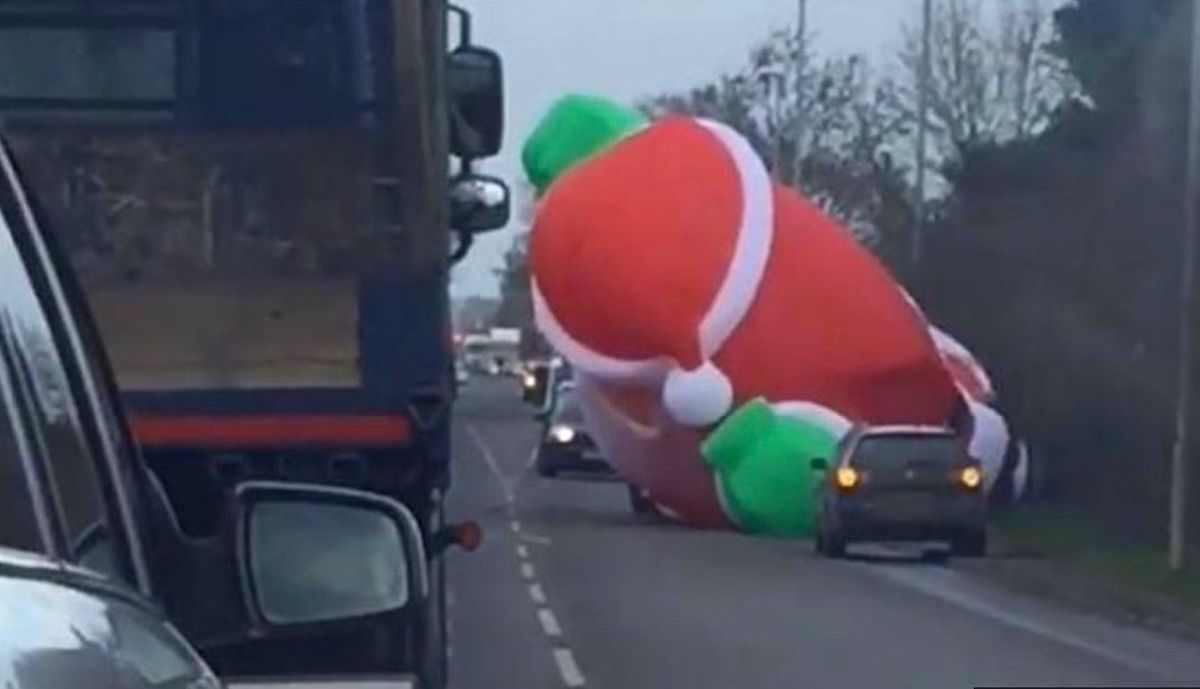Inflatable Santa Lands on UK Highway and Creates Massive Traffic Jam