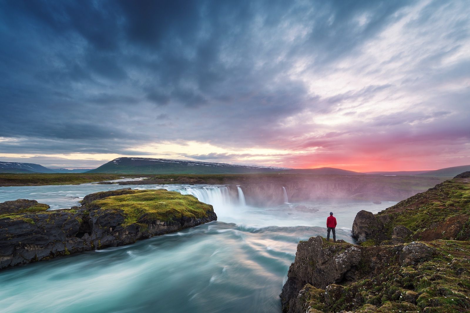 10 Things You Need to Know Before Traveling to Iceland