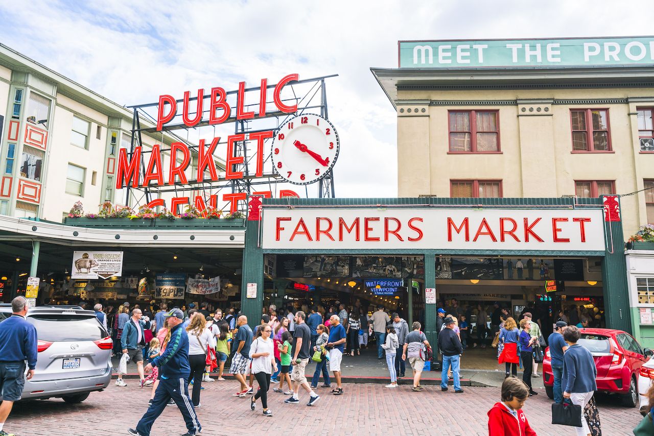 Pike Place Market Guide: The 17 Best Places to Eat, Drink, and Shop