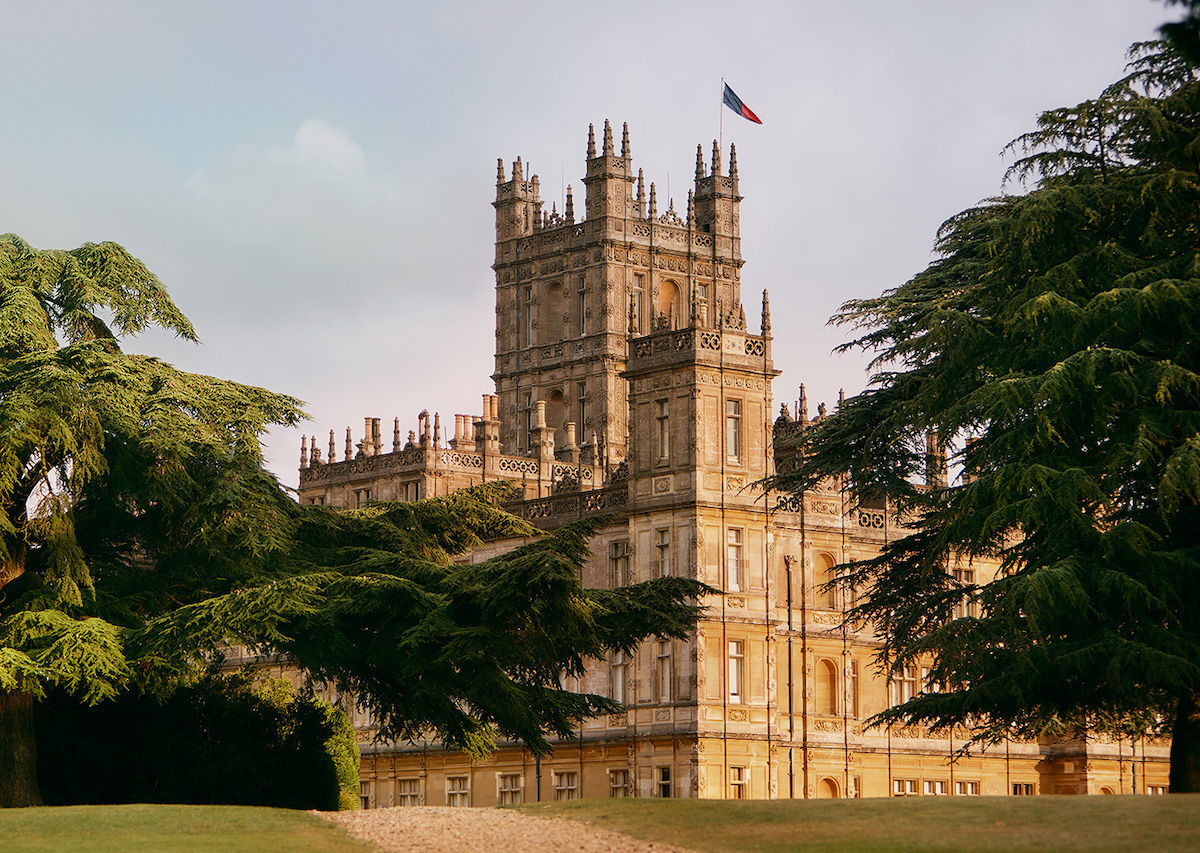 ‘Downton Abbey’ Castle on Airbnb