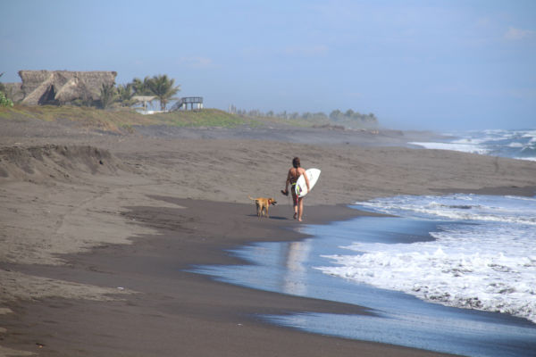 The Best Surfing in Guatemala Is at El Paredon