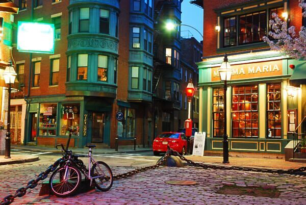 What to Do in Boston’s Little Italy