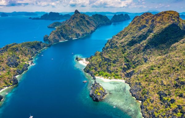 An Aerial Tour of Beautiful Palawan in the Philippines