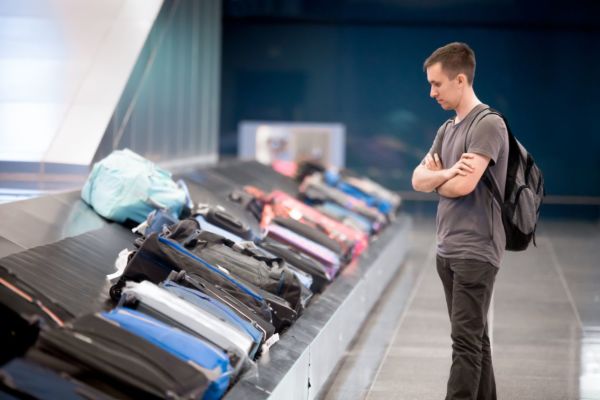 How Long Does It Take to Get Your Bag at Baggage Claim