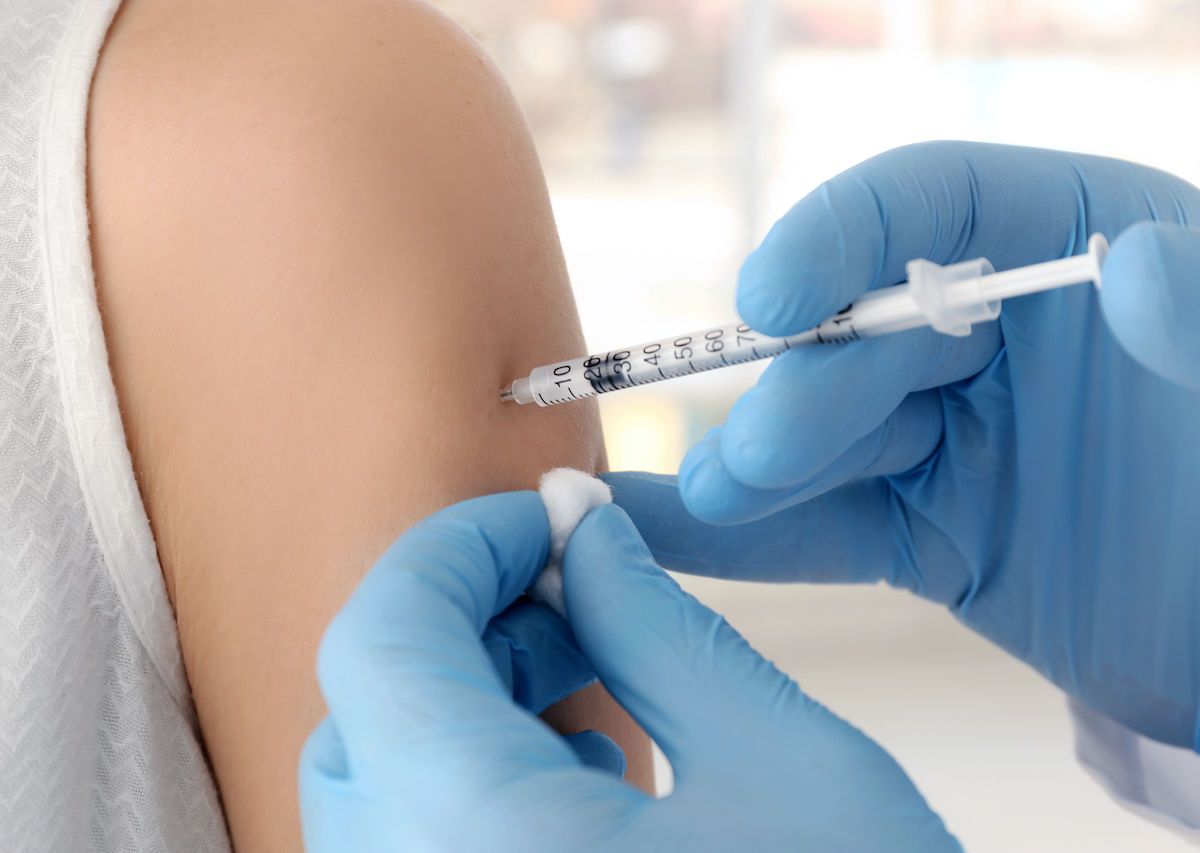 Coronavirus Vaccine Optimism in Oxford, England