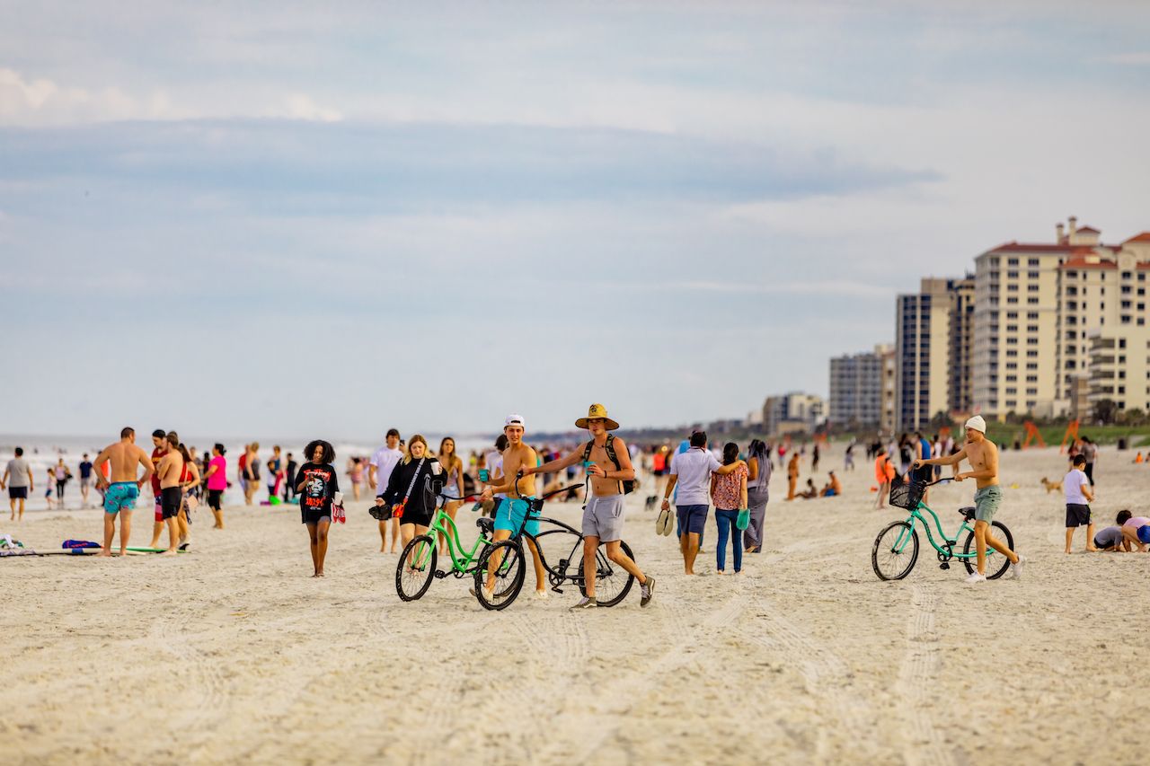 Jacksonville, Florida, Reopens Beaches Amid COVID-19