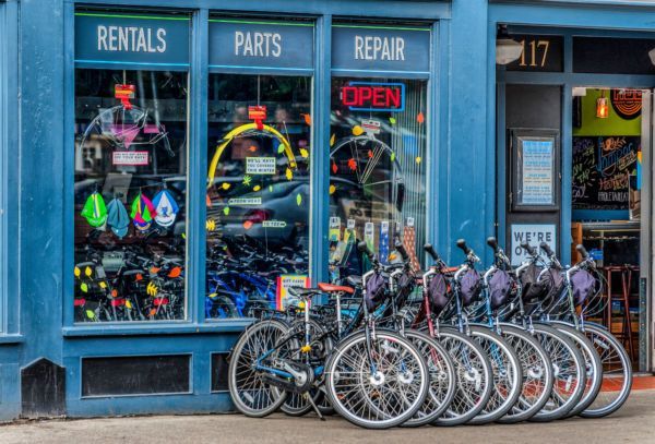 How to Visit Portland by Bike. The Ultimate Guide.