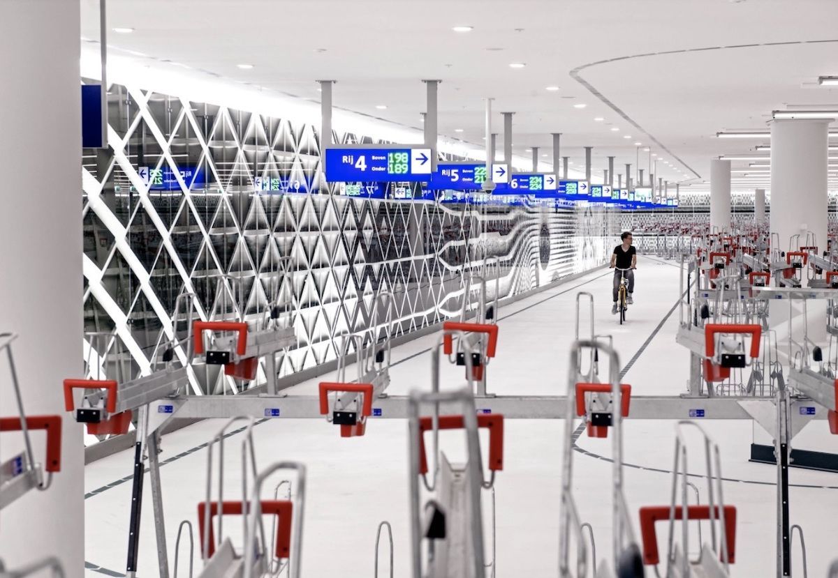 The Hague’s New Bike Garage Is a Beautiful Piece of Modern Design