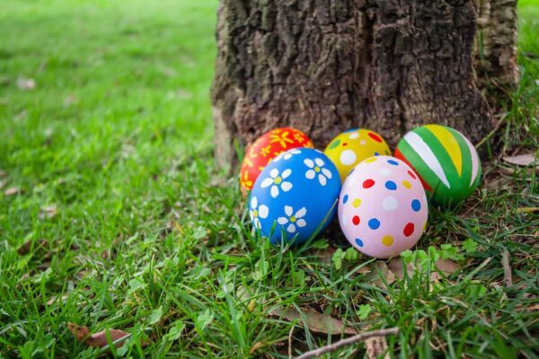 The History of Egg Rolling on Easter in England and the White House