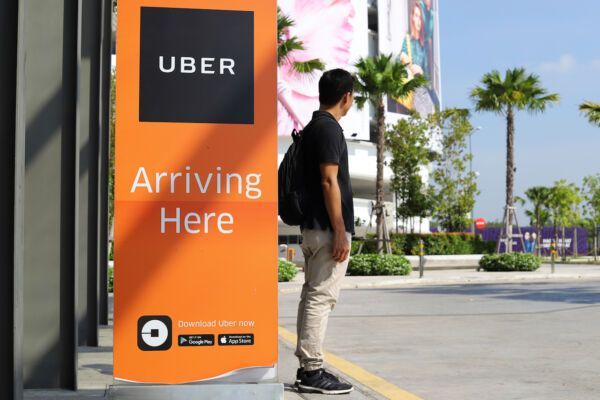 Ubers From Airports Just Got a Lot Easier Thanks to These New Updates