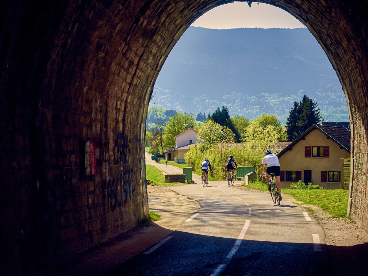 Wine, Lakes, Mountains, and Castles: the Best Towns for Cycling in France