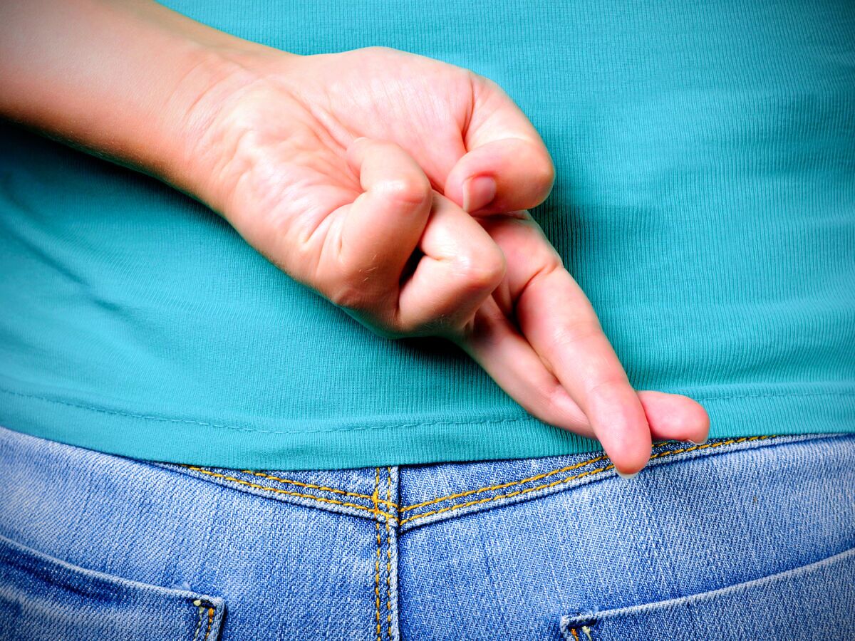 10 Common Hand Signs Meaning With Pictures