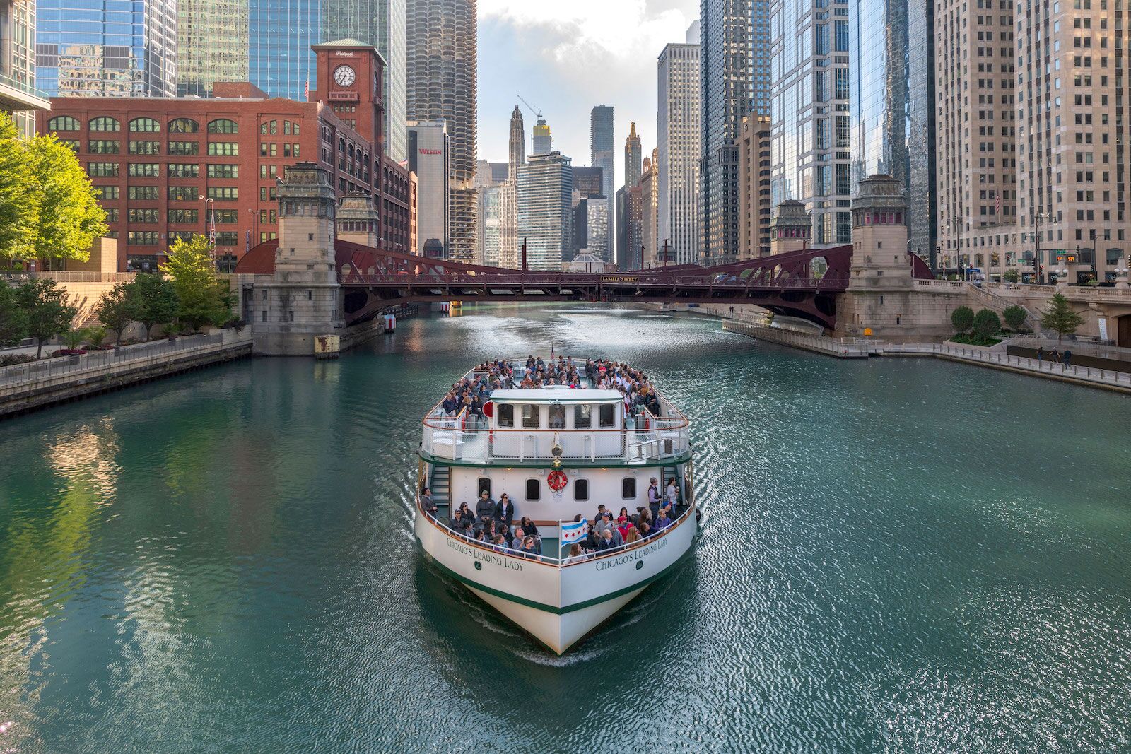 Chicago Architecture River Cruise: What It’s Like and How to Get Tickets