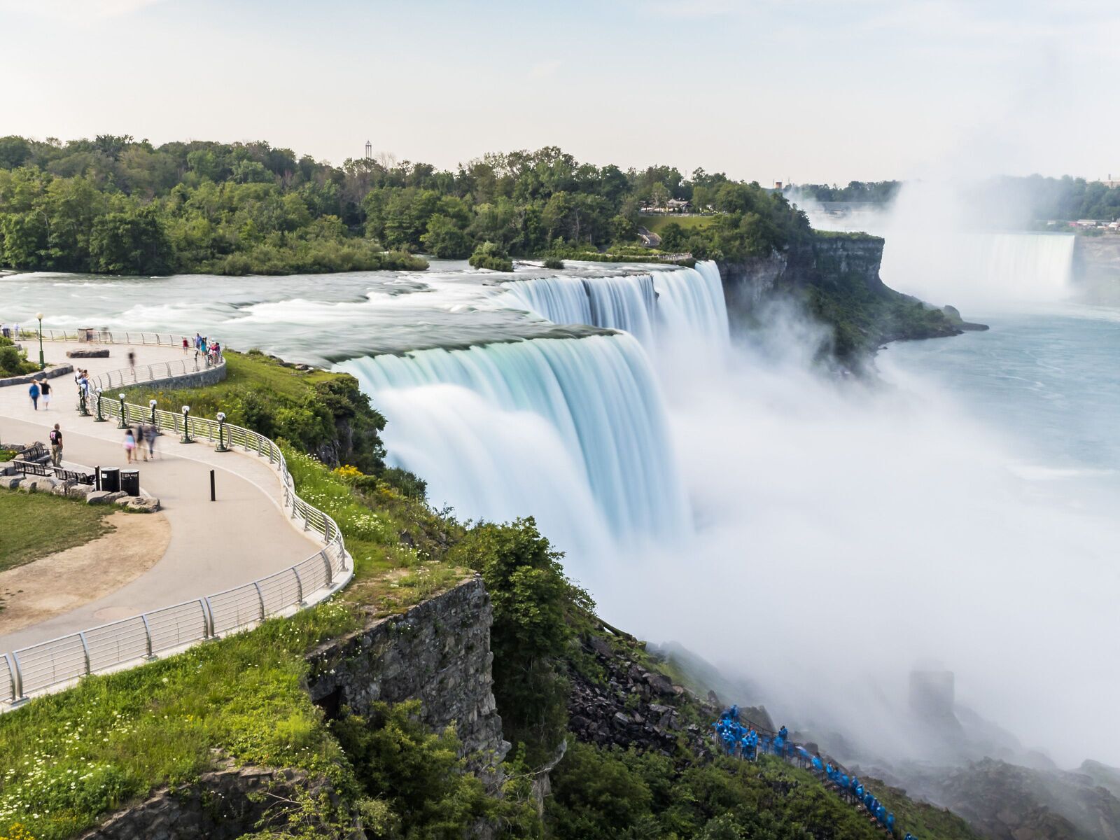 14 of the World's Most Dramatic Waterfalls