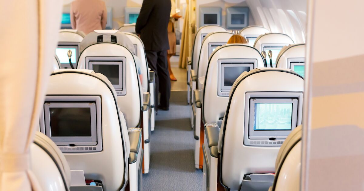 Flight Attendant: Sit in Last Row for Free First Class Upgrade