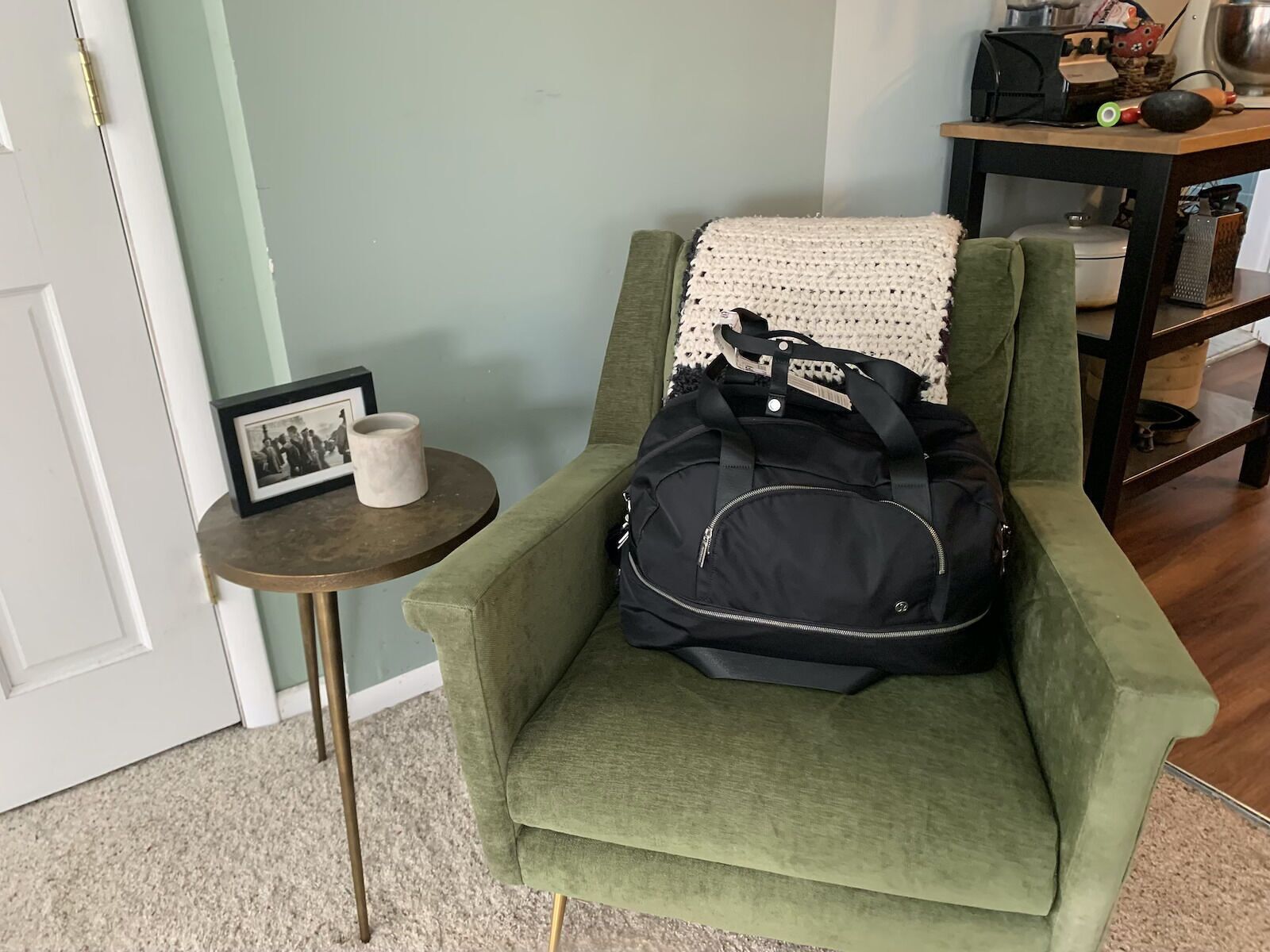 Lululemon Duffle Bag Review: The Best Bag for Weekend Trips