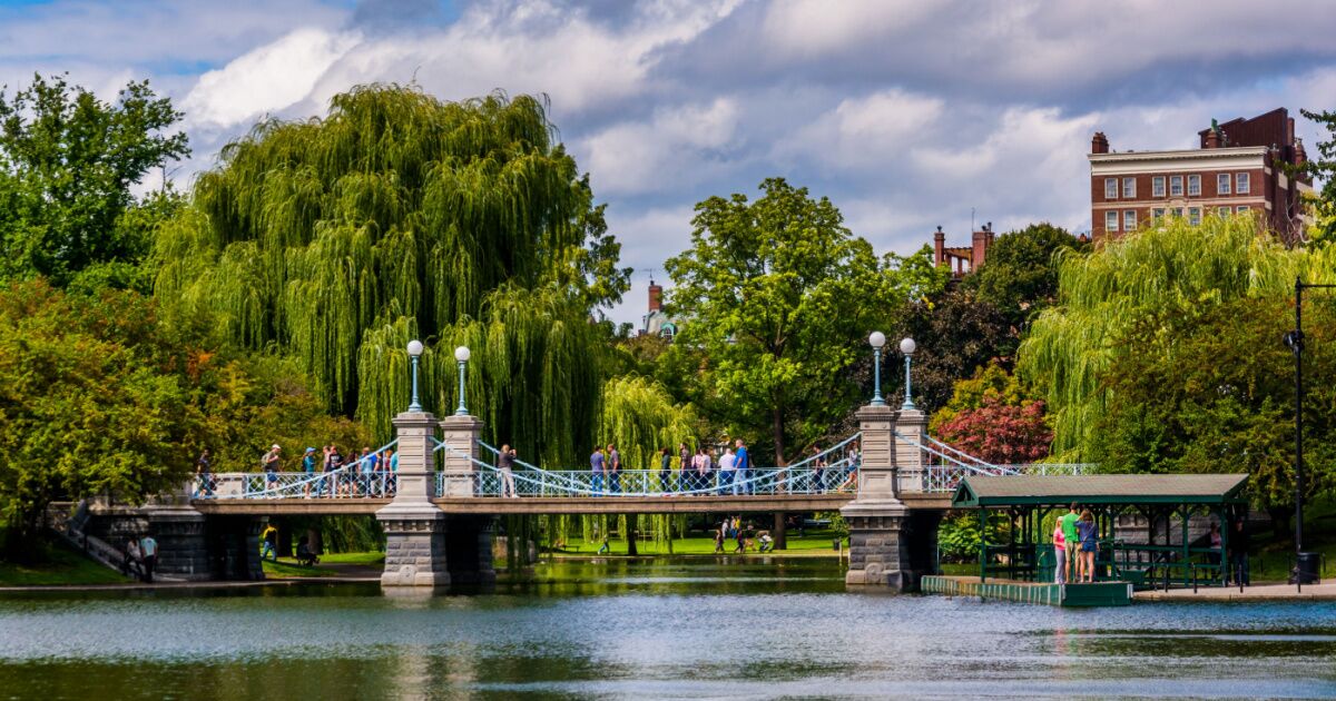 8 of the Best Parks in Boston for History and Nature Buffs Alike