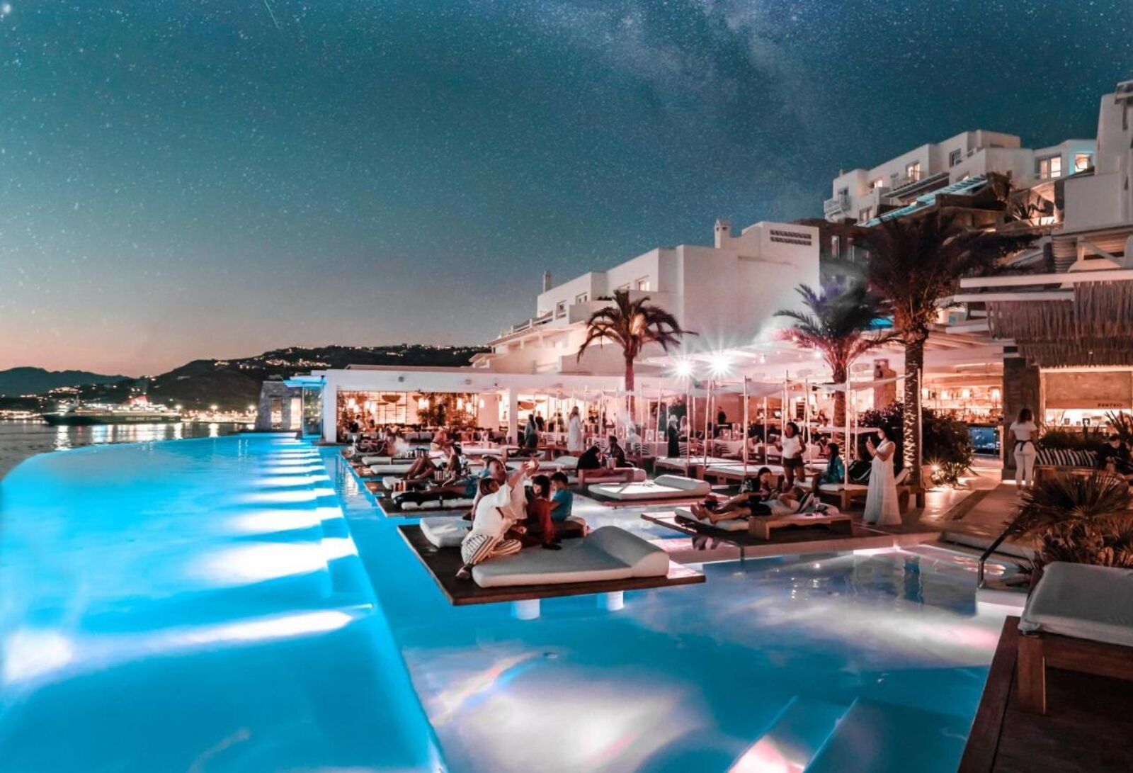 Book Your Next Getaway to Cavo Tagoo Mykonos for a Luxury Vacation