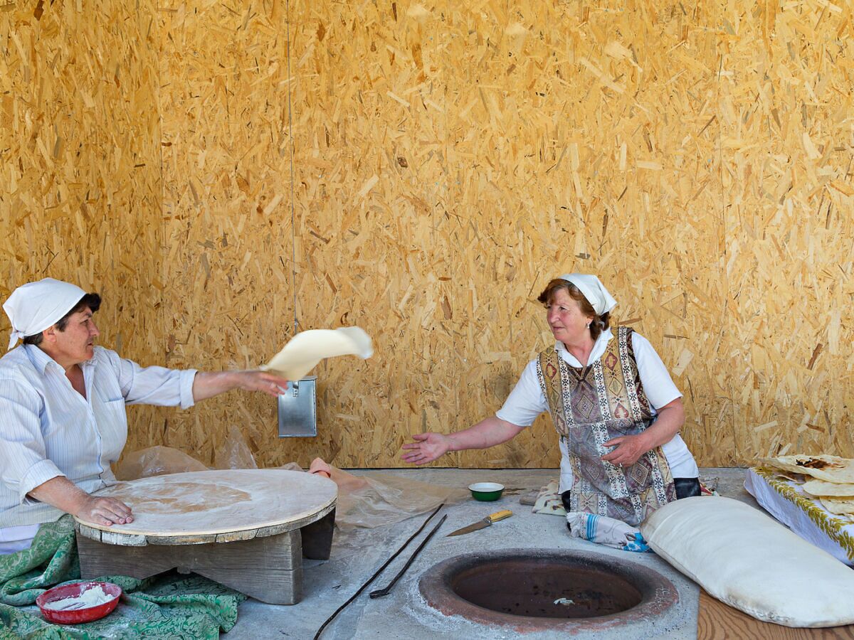 Lavash: This Traditional Armenian Bread, Explained