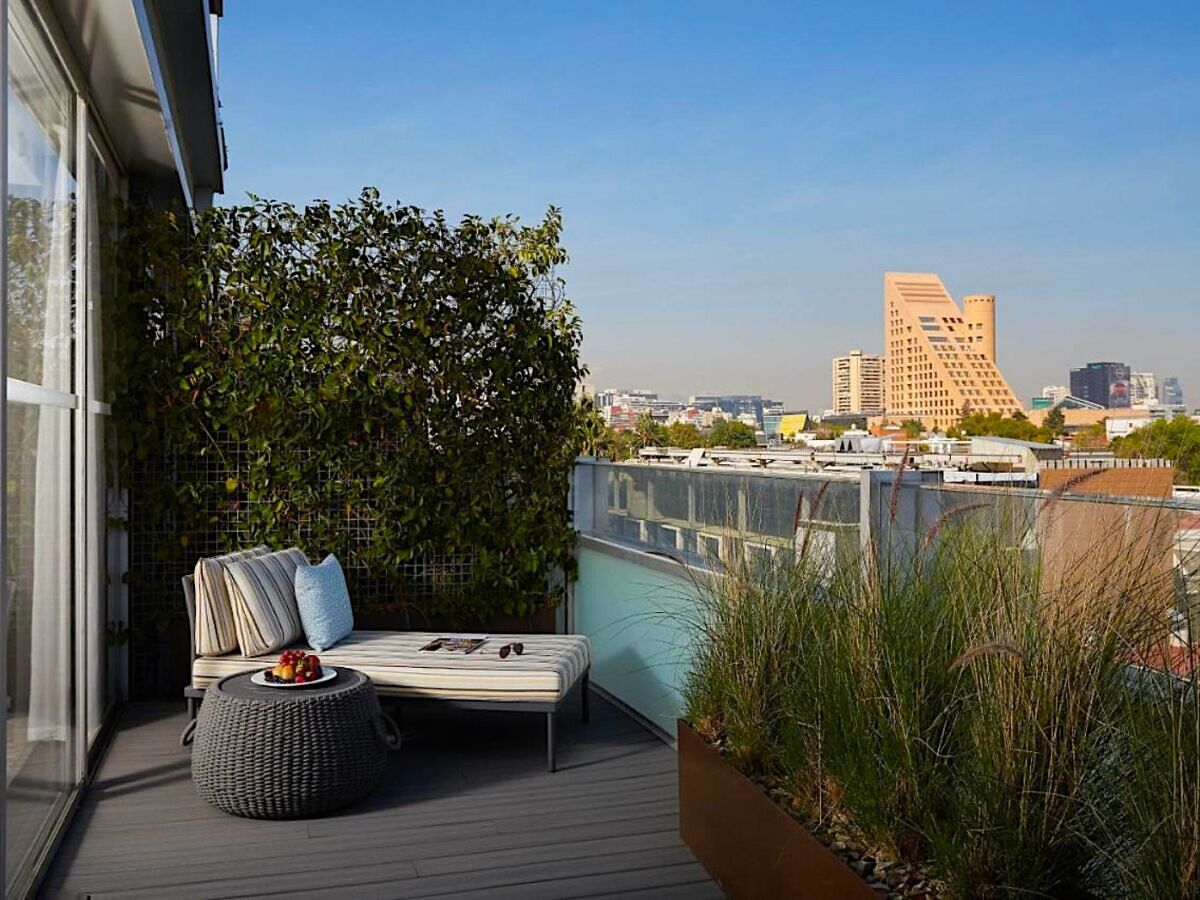 The Finest Hotels in Mexico City With Rooftops, Restaurants, and Amenities