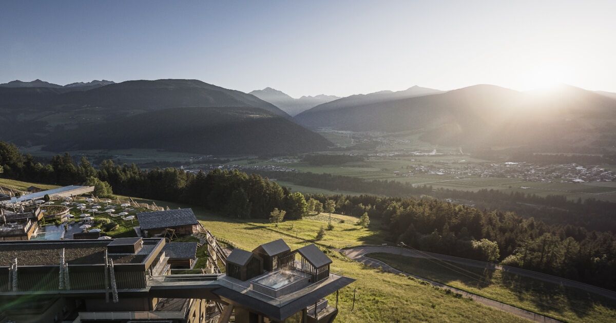 The Heaven & Hell Sky Spa Is the Perfect Way to See the Dolomites