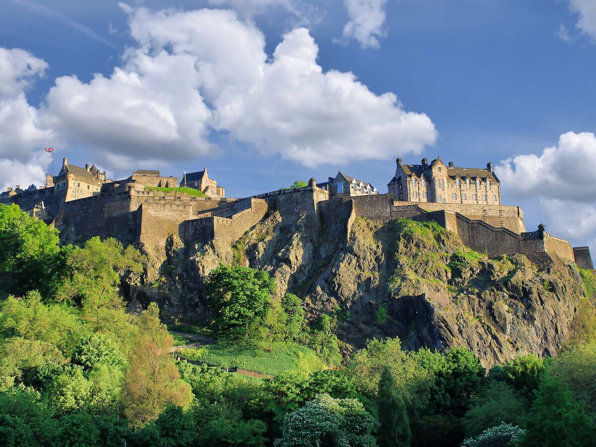 Edinburgh Castle: History, Fun Facts, Ticket Prices, and More