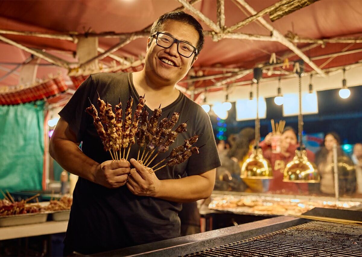 The Largest Asian Night Market Outside of Asia Is in Richmond, BC. Here ...