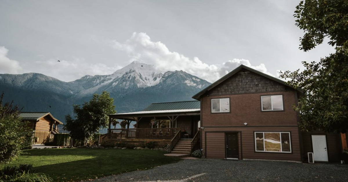 How to Explore the Outdoors at the Fraser River Lodge
