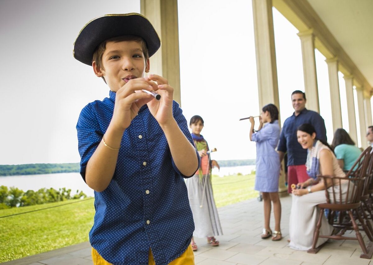 Bring Your Kids to Virginia’s Fairfax County and Connect With America