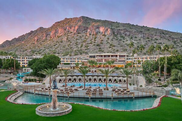 9 Phoenix Hotels Perfect for Business and Leisure Travelers
