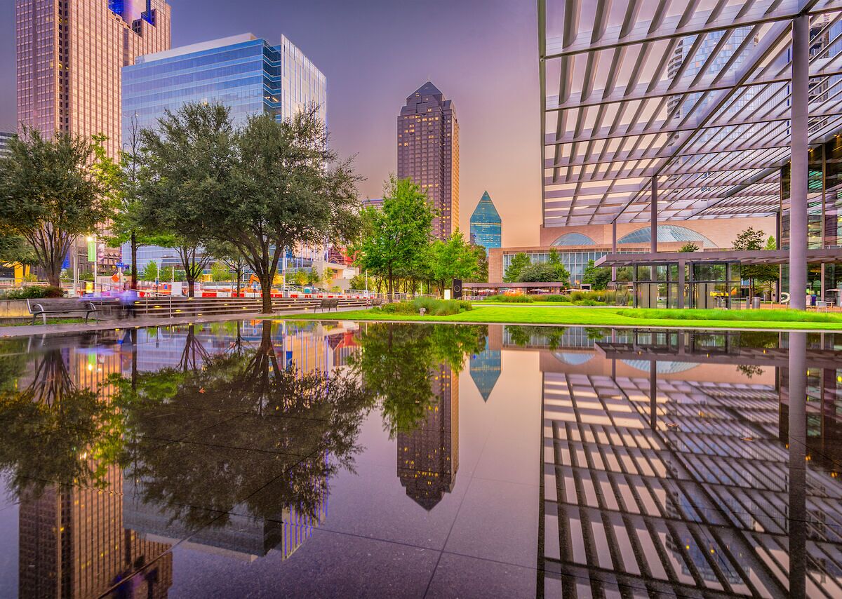 How to Explore the Artistic and Culinary Elegance of Dallas