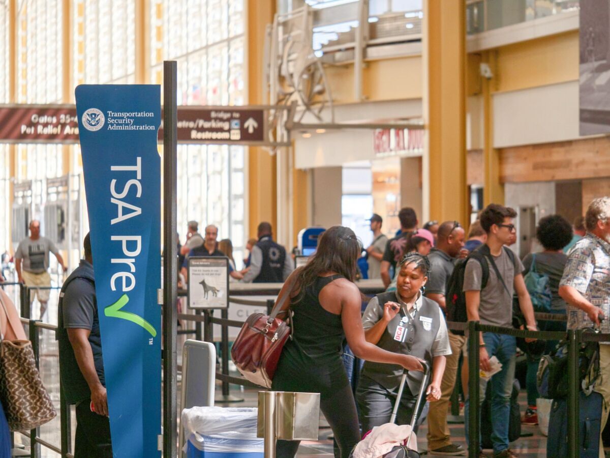 TSA Touchless ID: How to Use the Faster, Facial Recognition-Based ...