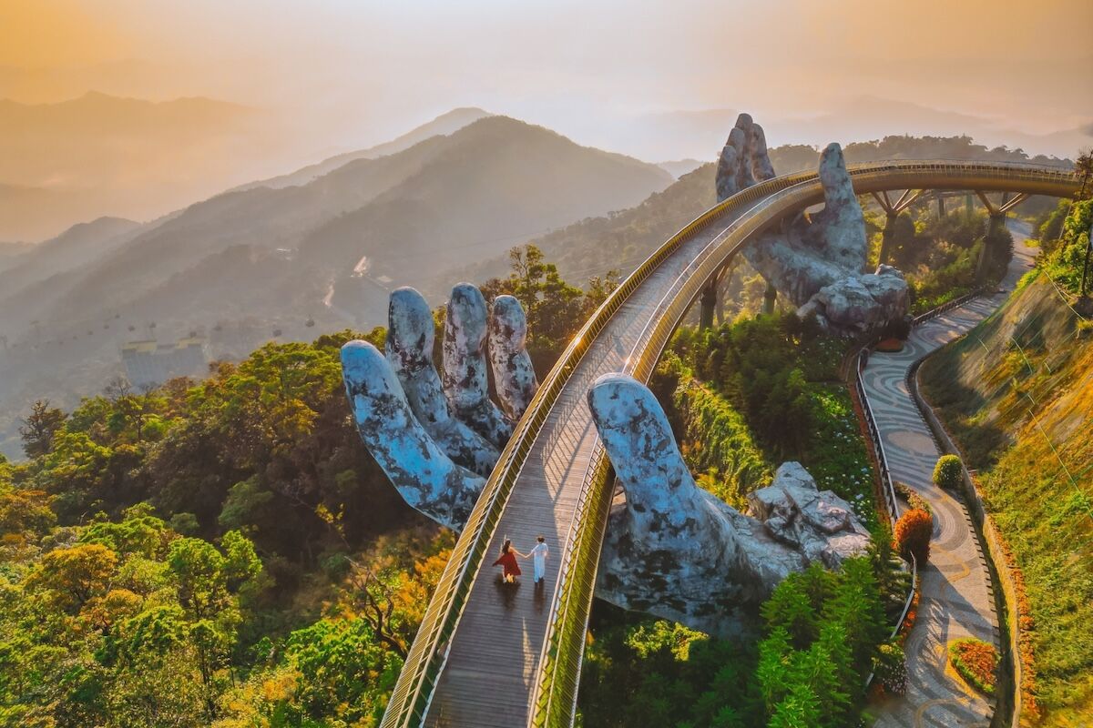 The Best Countries for a Cheap 20-Day Vacation