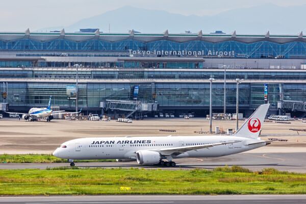 Japan Airlines Offers Luggage Delivery to Hotel for Stress-Free Visit ...