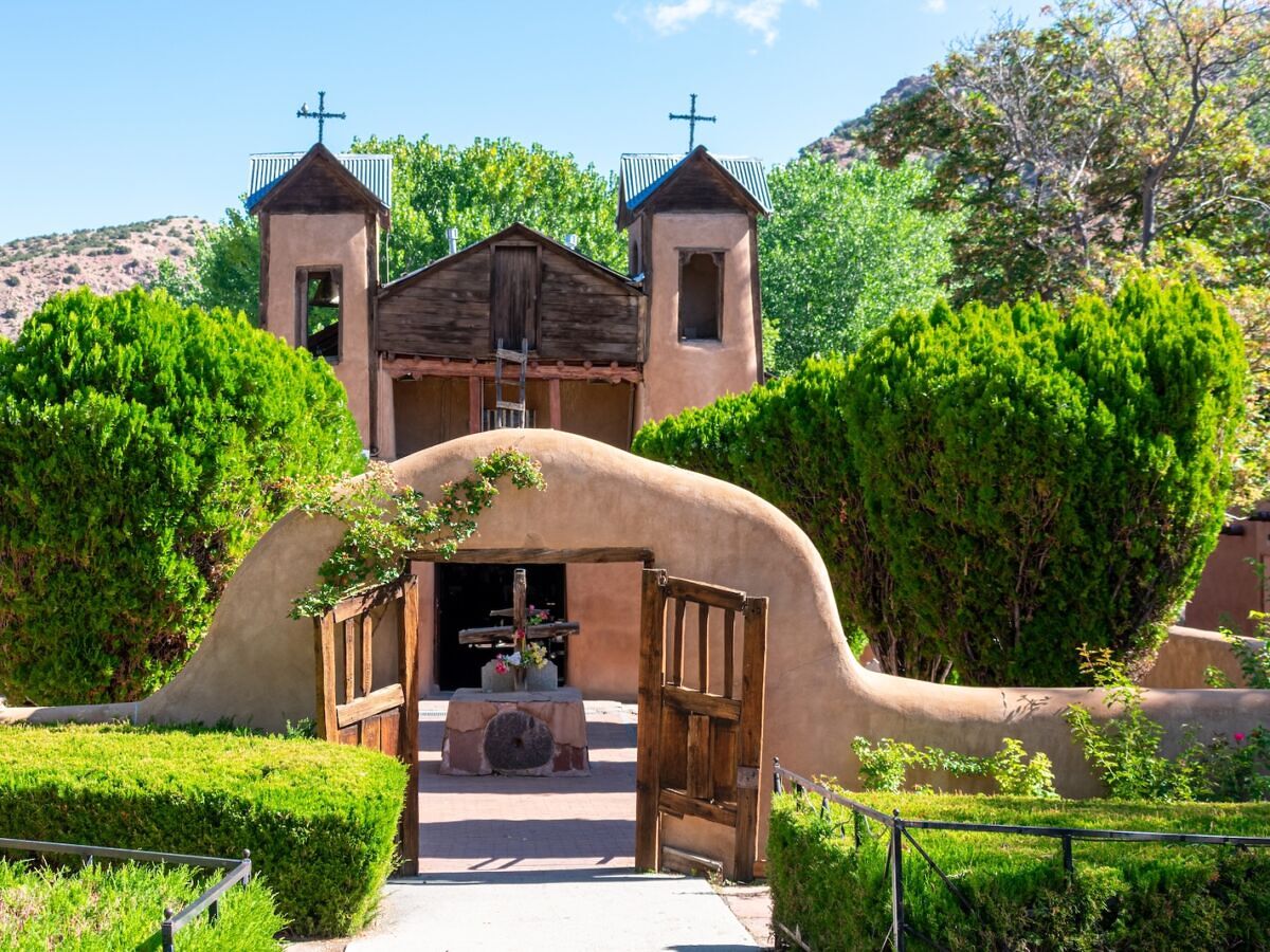 A Santa Fe Day Trip for Road Trippers