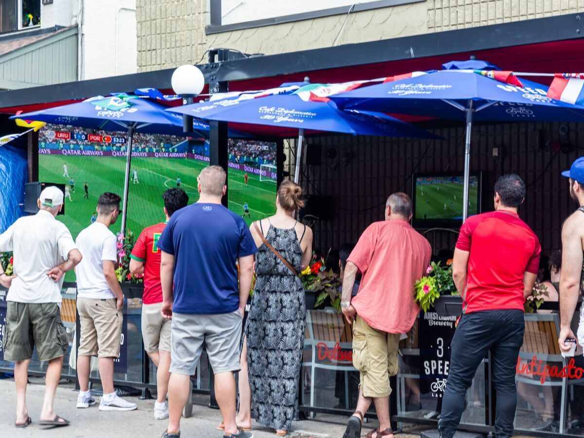 How to Be Polite in Canada: A World Cup Guide to Canadian Etiquette