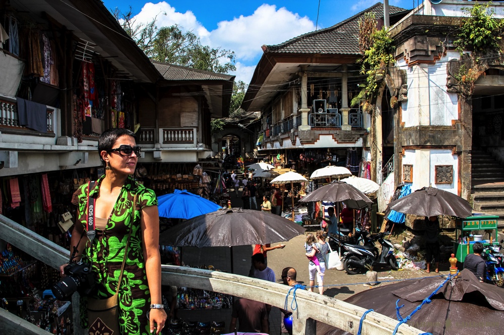 10 prendas imprescindibles para viajar a la moda y cómoda.